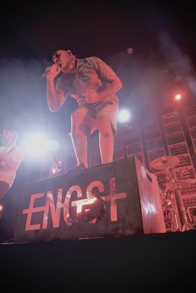 Tourankündigung ENGST – Radio DarkFire